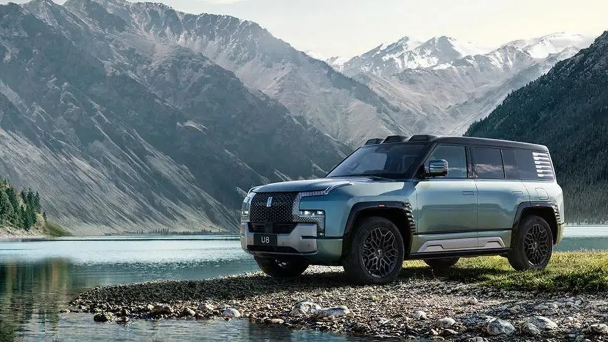 Deze luxe SUV kan in een boot veranderen: voor een half uur