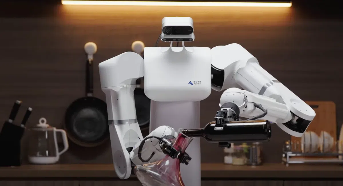 Deze robot is sneller en sterker dan jij, en kan een wijntje inschenken