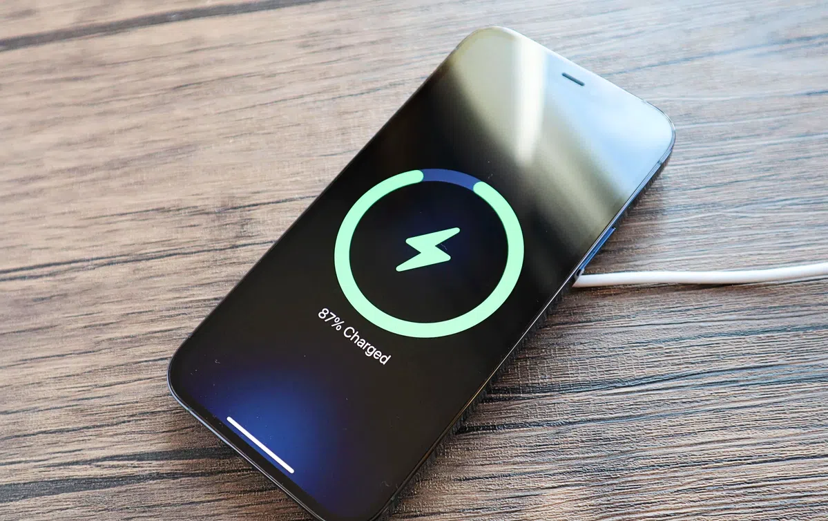 iPhone krijgt deze handige nieuwe functie tijdens het opladen