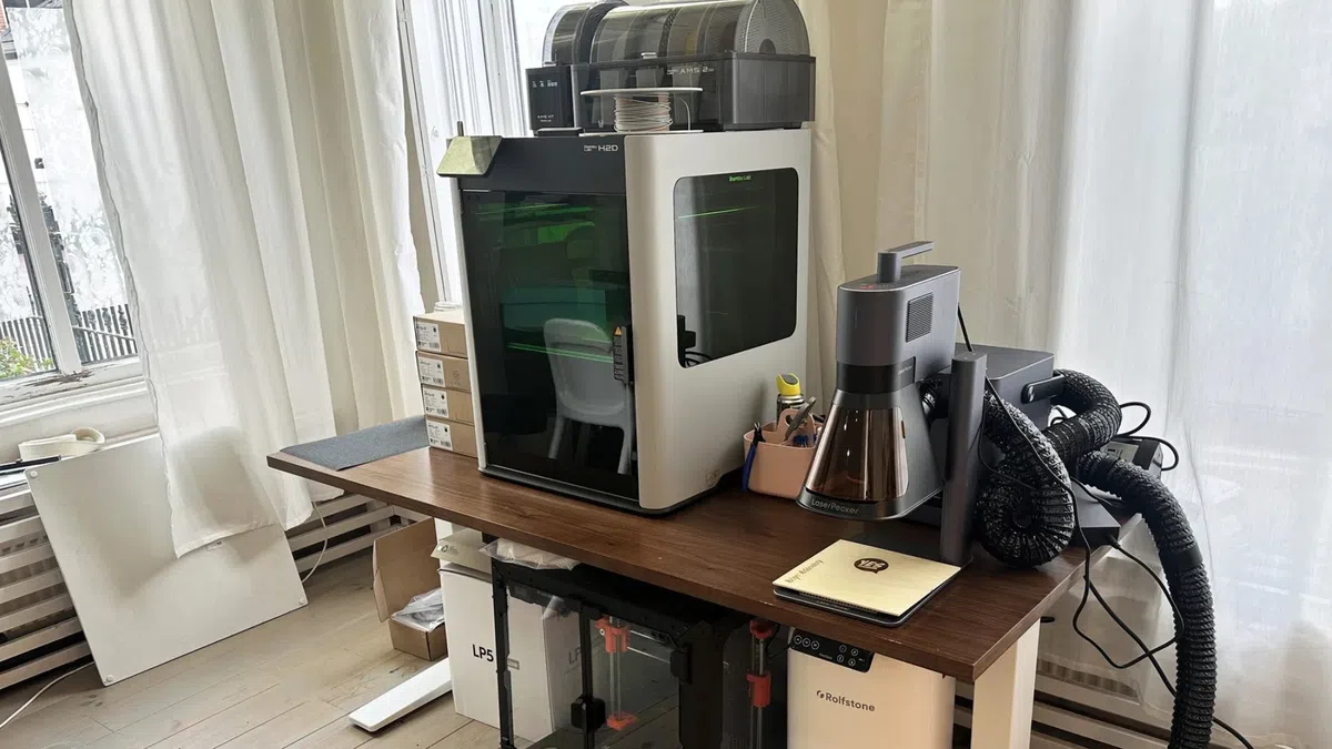Review: Flexispot E9 – sterk genoeg voor een zware 3D-printer