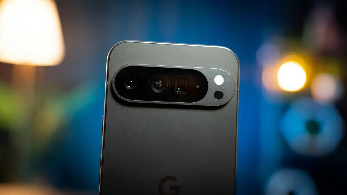 Google is geruchten zat, laat Pixel 10 weken voor de onthulling zien