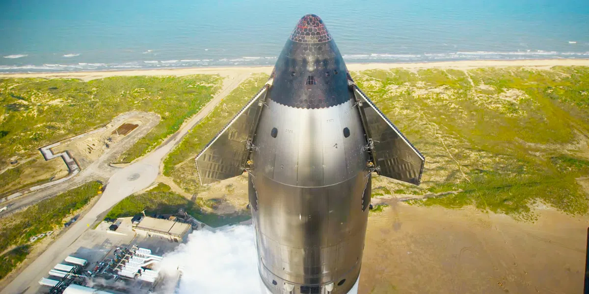 SpaceX Starship van Elon Musk lanceert voor het eerst succesvol ...